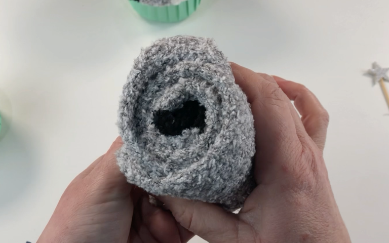 How To Make A Cupcake Out Of Socks
